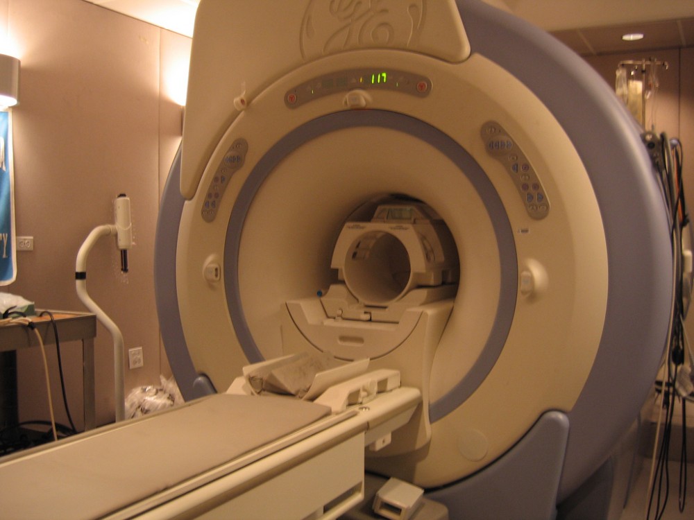 fMRI – Functional magnetic resonance imaging scanner – IT-spots
